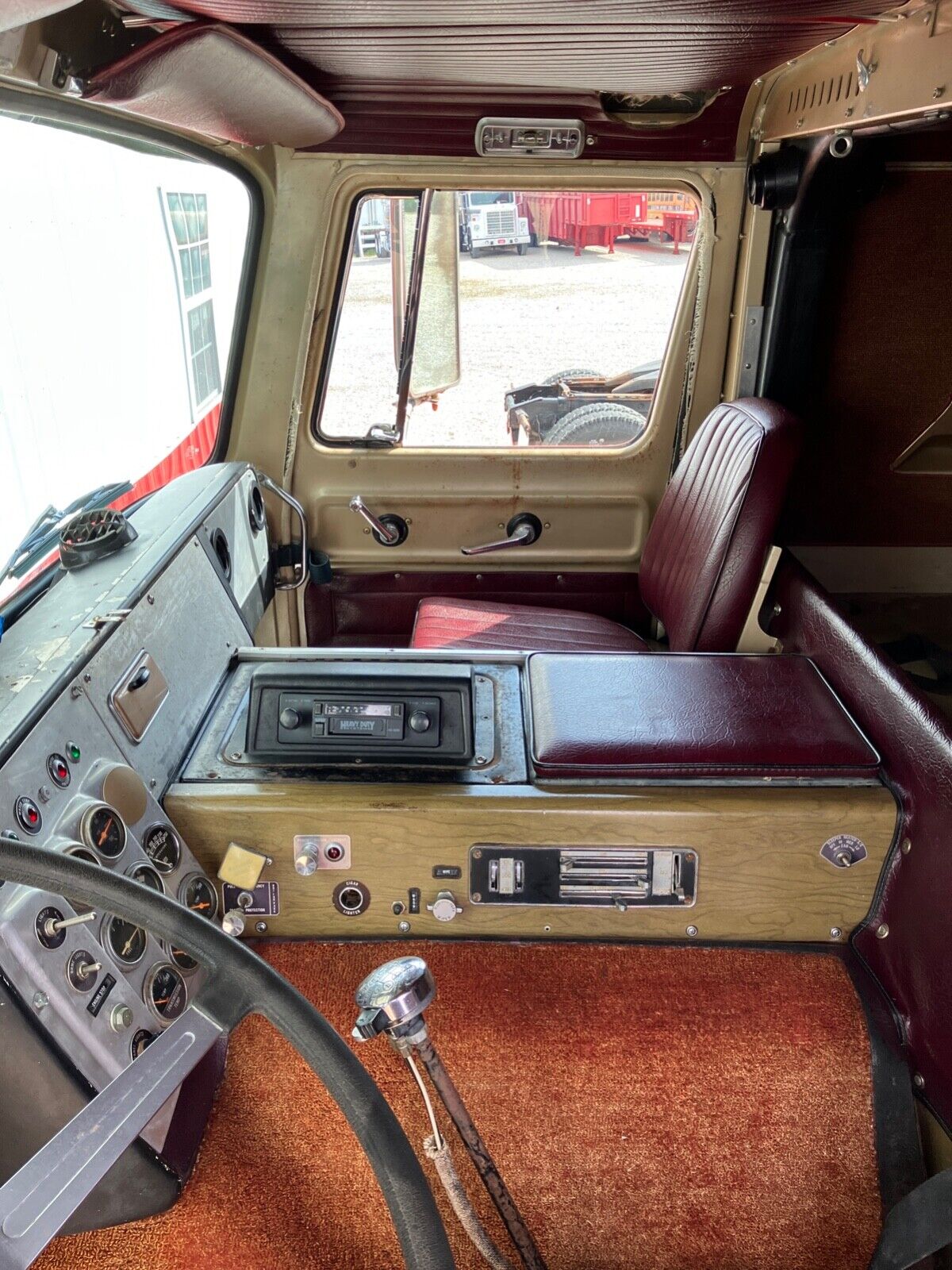 1973 International Transtar 4070A Cabover truck [318 Detroit Diesel ...
