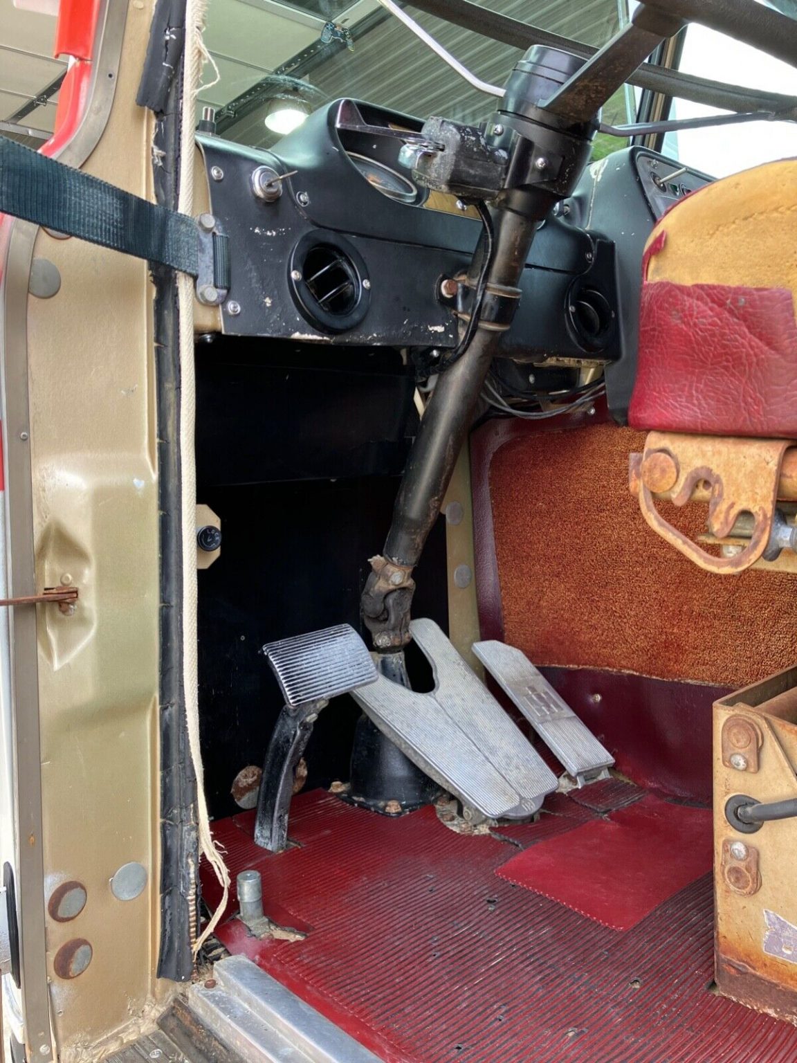 1973 International Transtar 4070A Cabover truck [318 Detroit Diesel ...