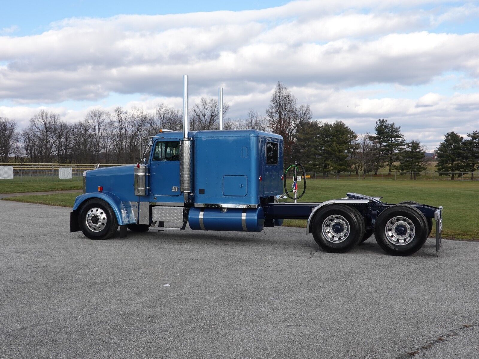 2003 Freightliner Classic XL truck [Completely Refurbished] for sale