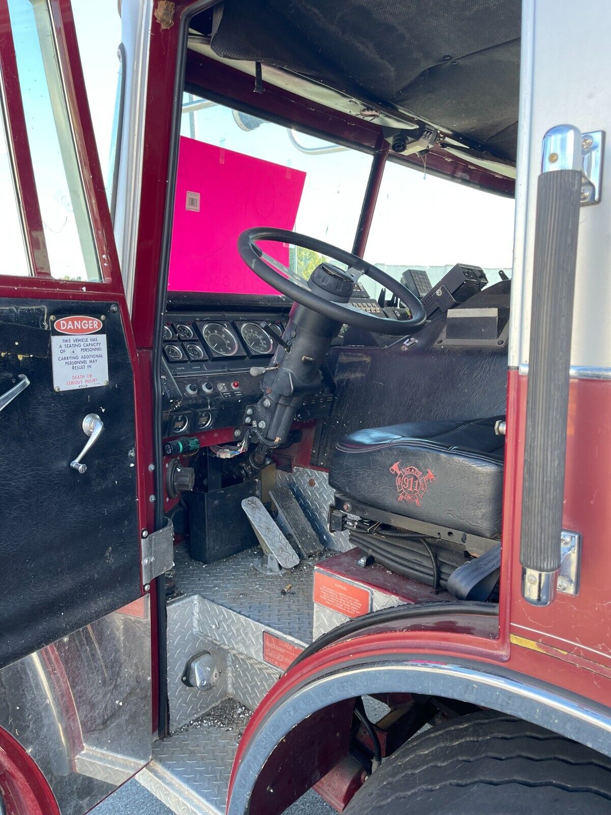 1989 Pierce Ariel Lift Fire Truck 75′ Ladder [needs good cleaning] for sale