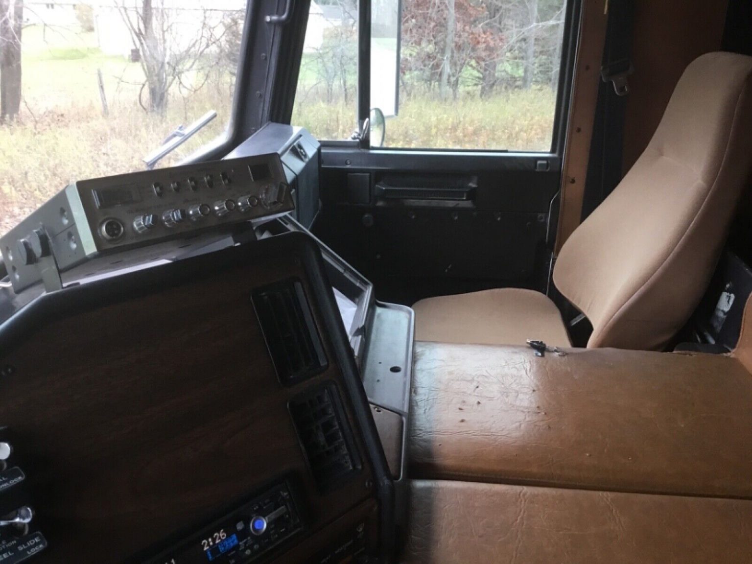 1992 Freightliner FLA Cabover truck [very clean] for sale