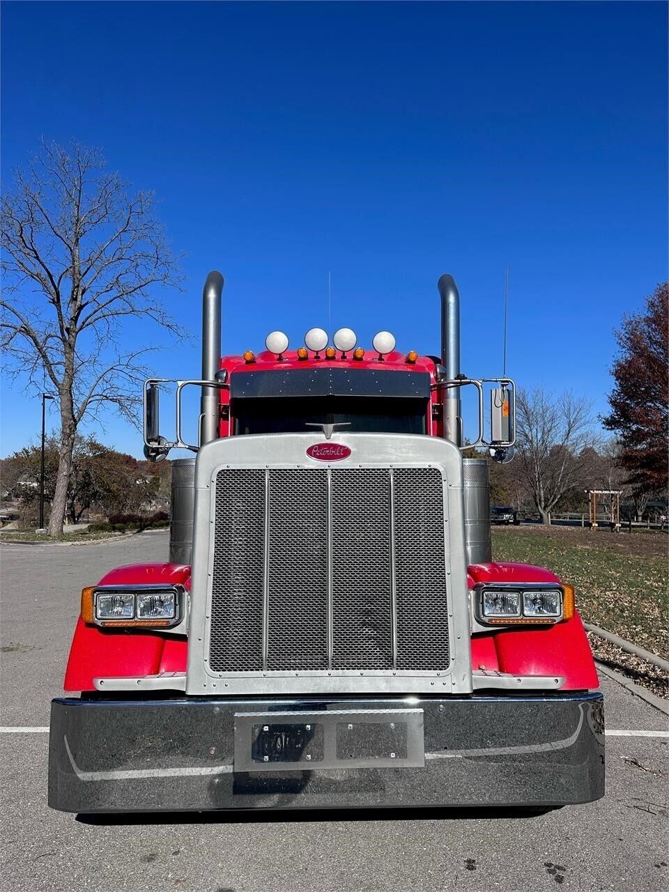 2007 Peterbilt 379 truck [great shape] for sale